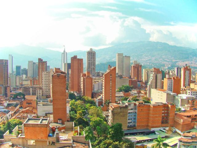 How To: Self-Guided City Tour of Medellin, Colombia for Under $5
