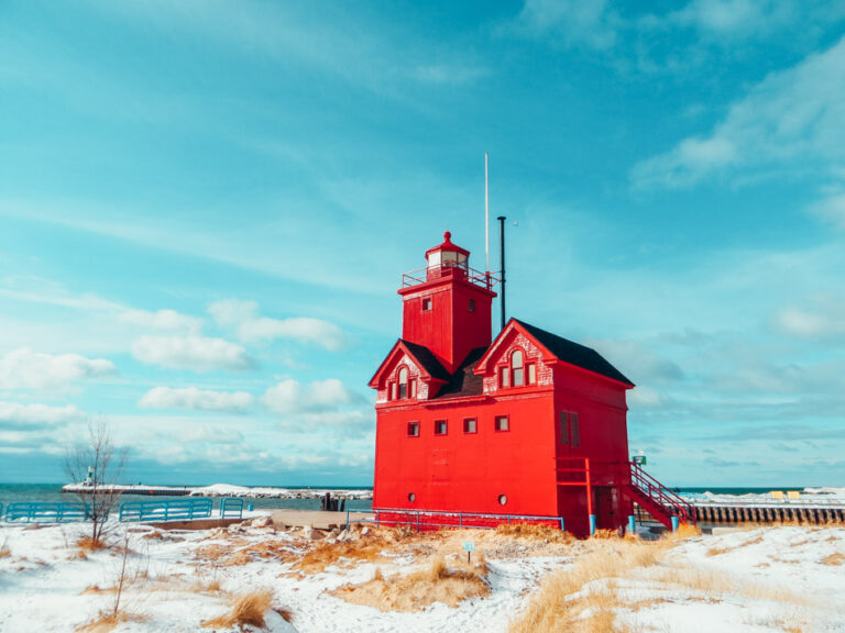 9 Magical Places to Visit in Michigan in the Winter