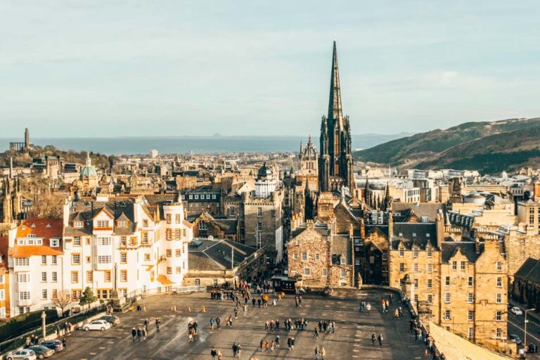 14 Enchanting Things To Do in Edinburgh in the Winter